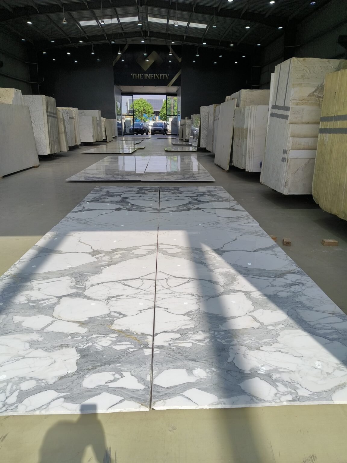 White Statuario Marble Online At Best Price in India
